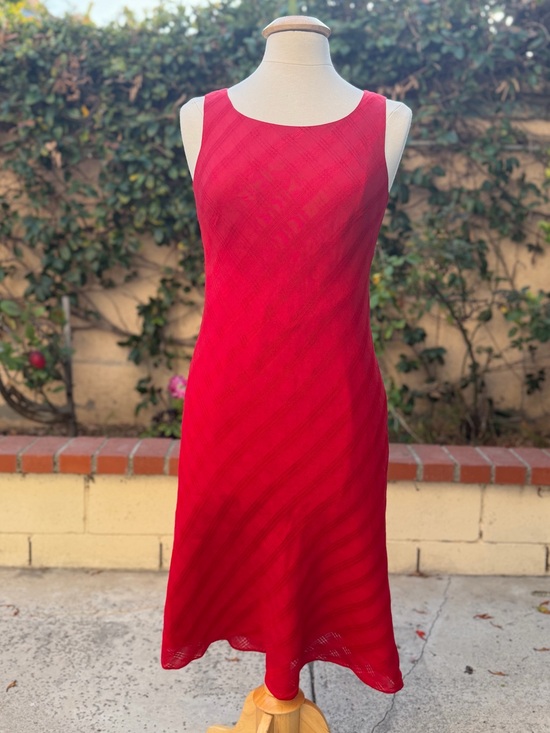LOFT | Dresses | Loft Ann Taylor Sleeveless Cherry Red Midi Dress ...